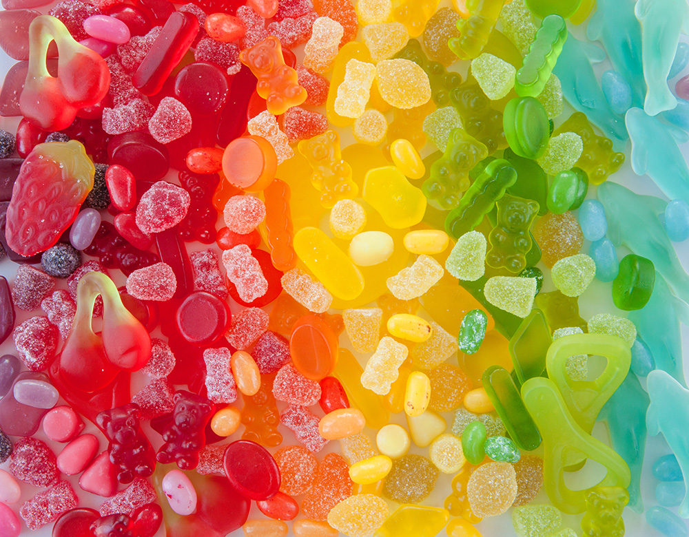 Mix citric acid powder optimally into fruit gum mixture / jelly masses ...